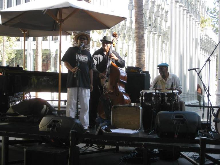 DWIGHT TRIBLE SPELLBINDS LARGE L.A. ART MUSEUM AUDIENCE